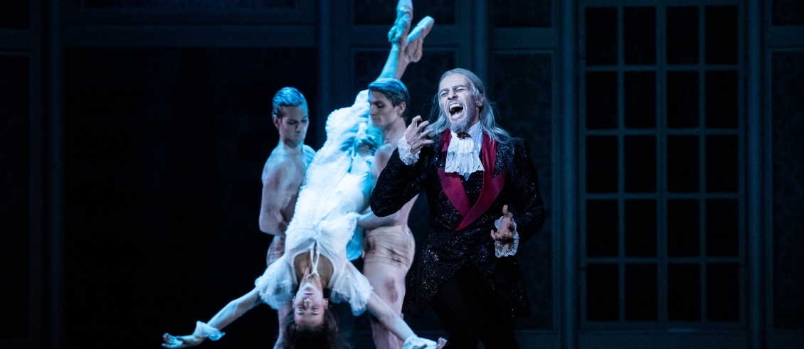 Production / Dracula / Latvian National Opera